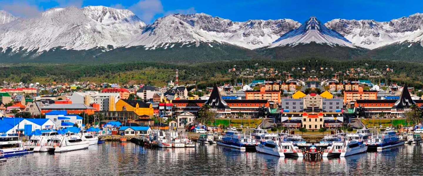 Ushuaia-perfil1-1440×600 – africacruiser.de